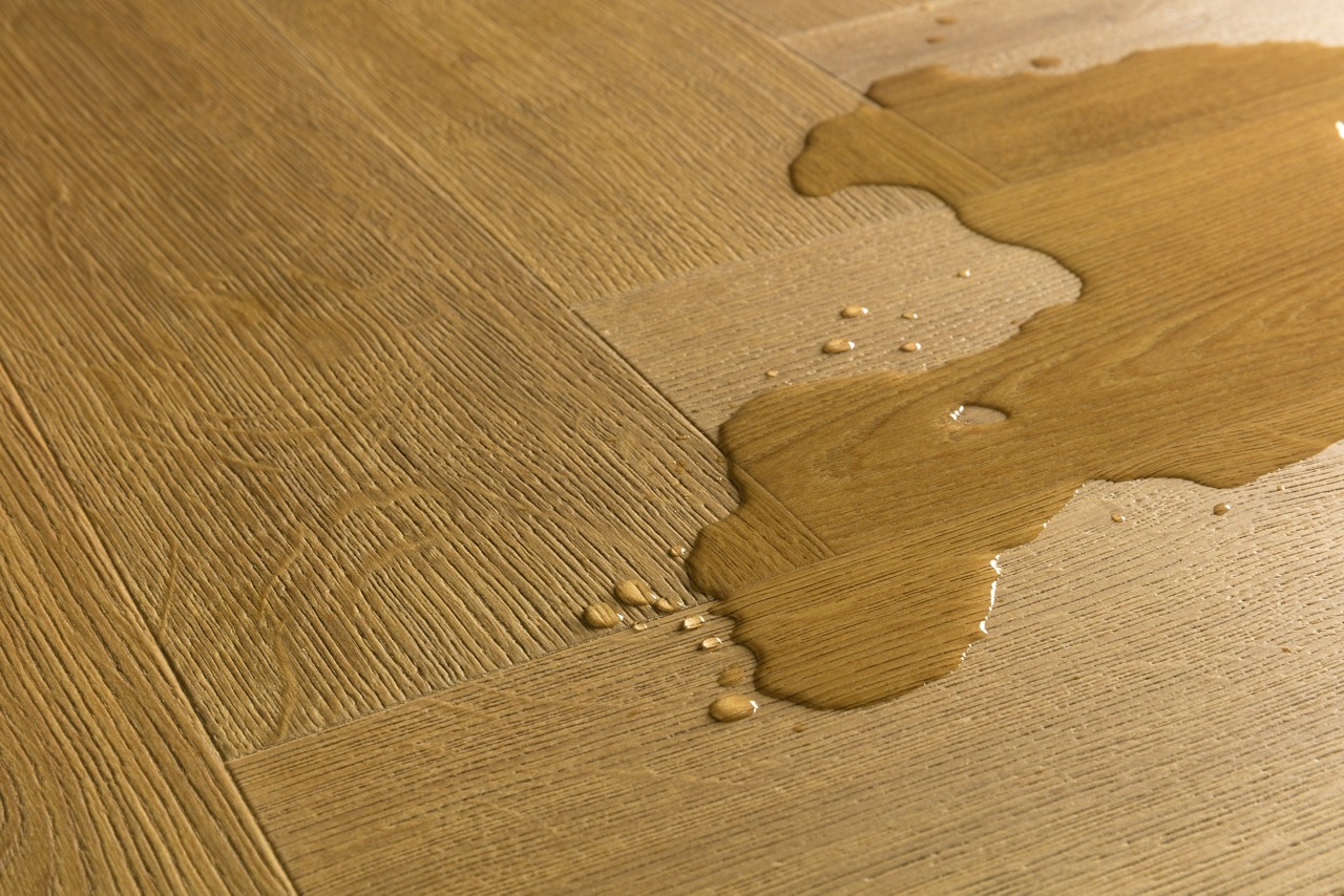 Impressive Designs Cinnamon Oak | Quick-step Laminates