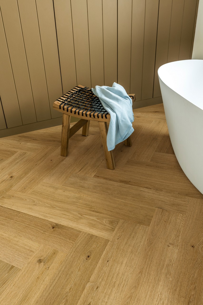 Impressive Designs Cinnamon Oak | Quick-step Laminates